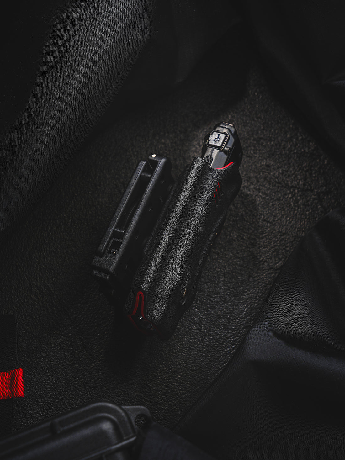 TacticalGeek TX10 Flashlight Sheath for Nitecore EDC29 (Craftsman Handmade)